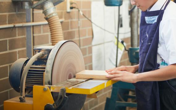 School Based Apprenticeships and Traineeships (SBATs) | Catholic Schools NSW